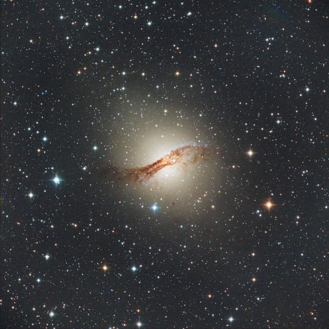 Centaurus A – A universe of atoms, an atom in the universe ...